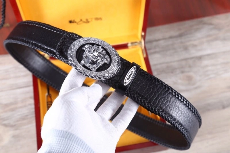Low-cost Versace Belts