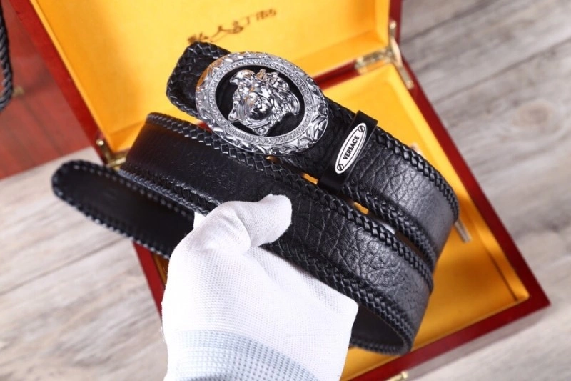 Low-cost Versace Belts