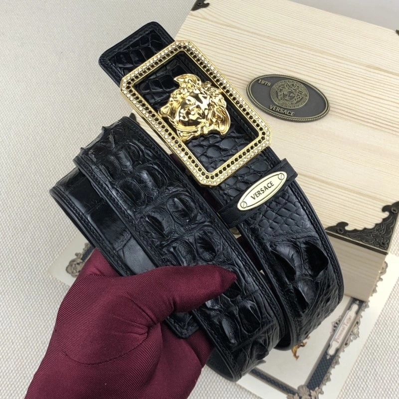 Low-cost Versace Belts