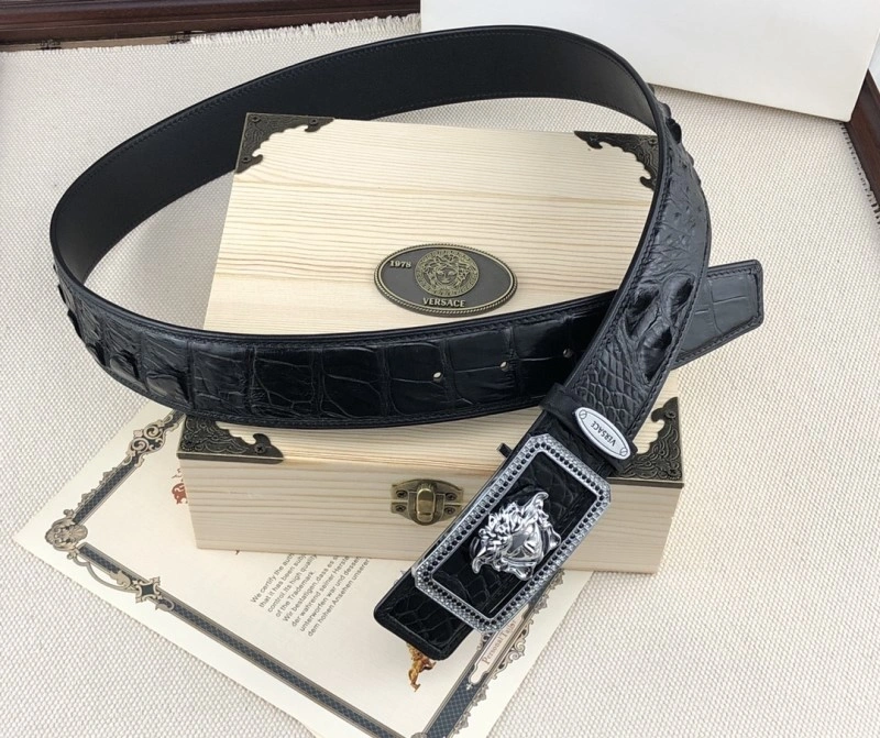 Low-cost Versace Belts