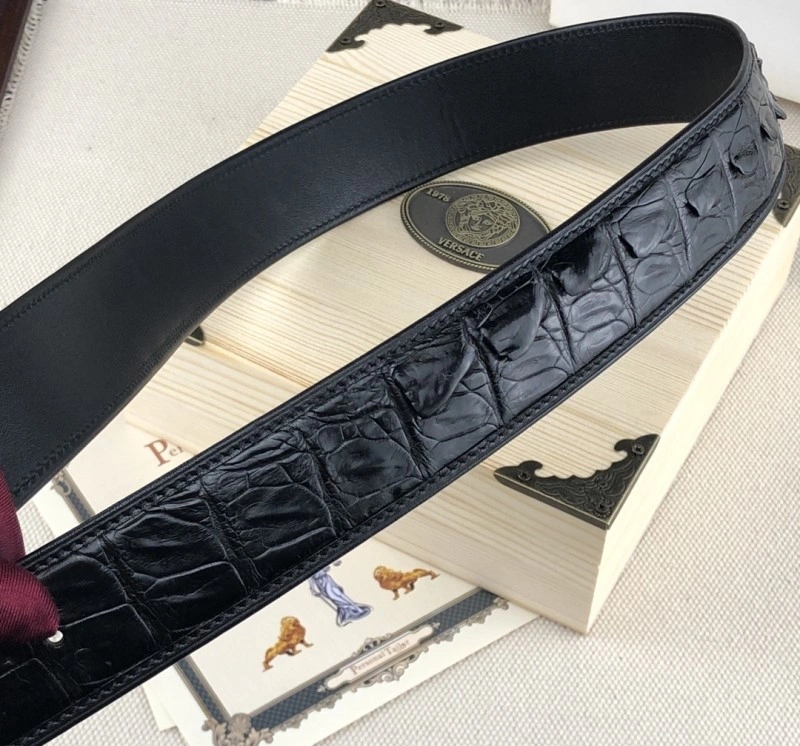 Low-cost Versace Belts