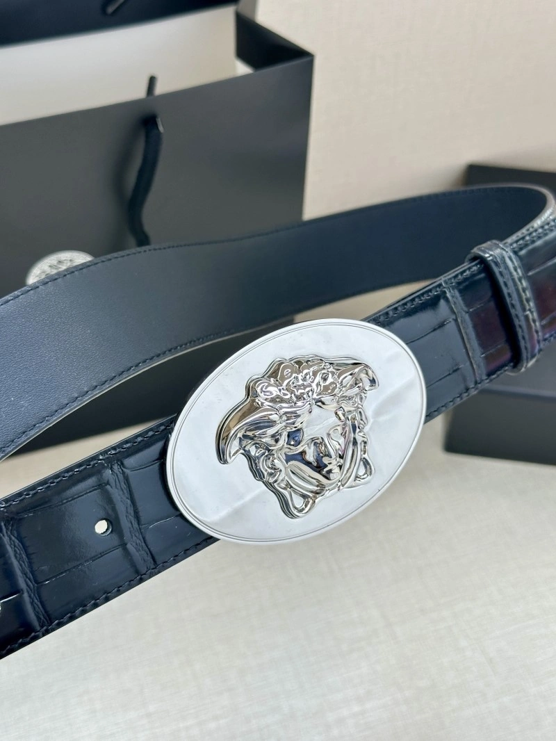 Top mirror Versace Belts