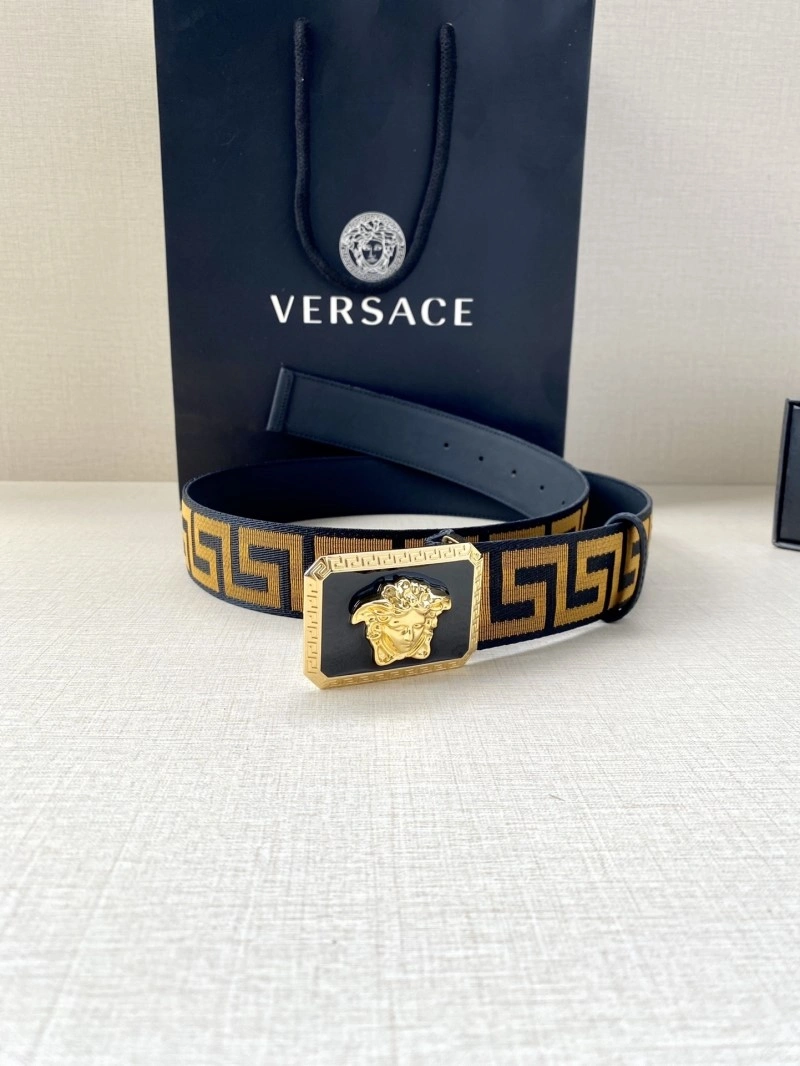 Low-cost Versace Belts