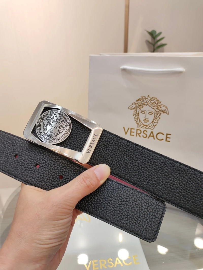 Top mirror Versace Belts
