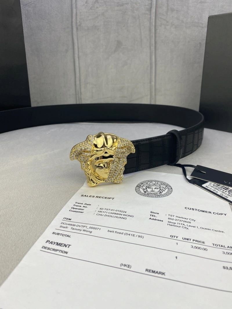 Low-cost Versace Belts