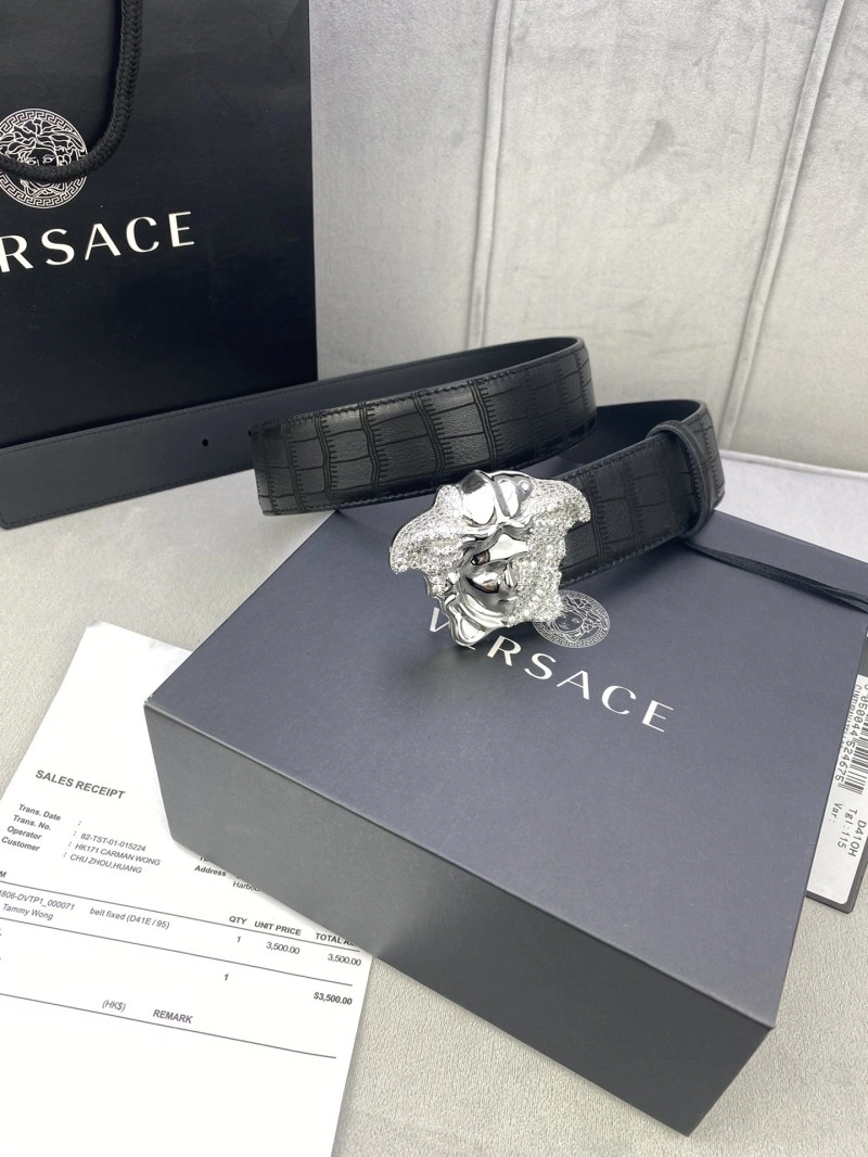 Low-cost Versace Belts