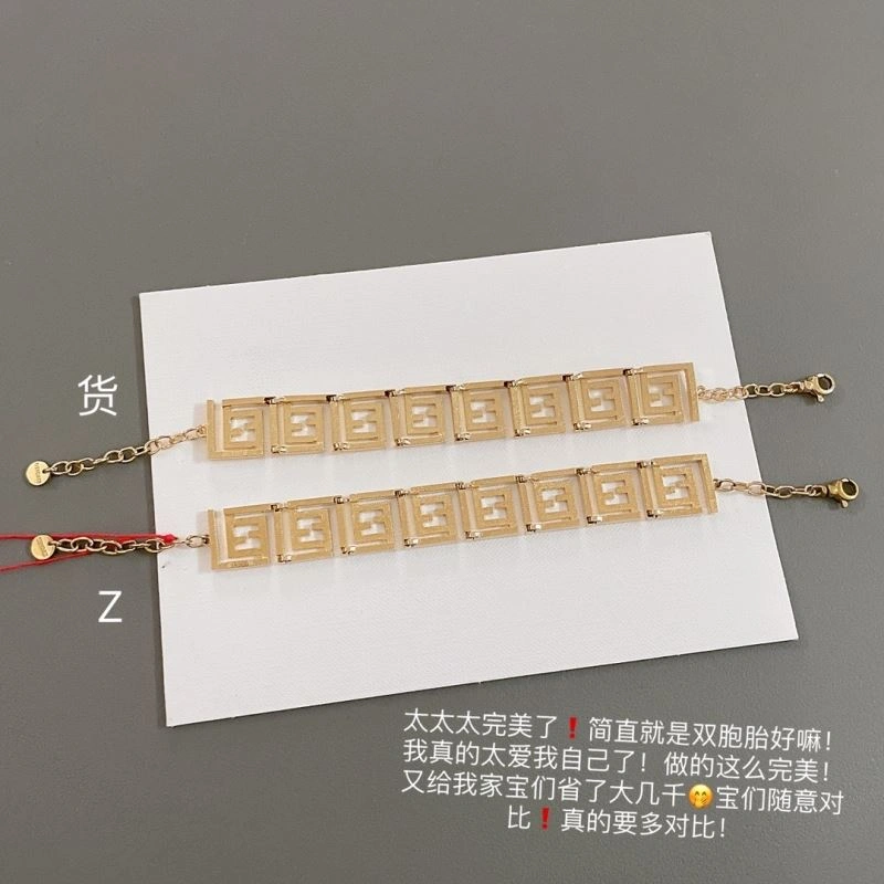 1:1 copy Versace Bracelets