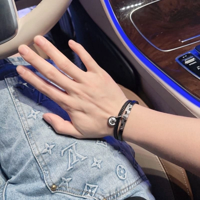 Economical Versace Bracelets