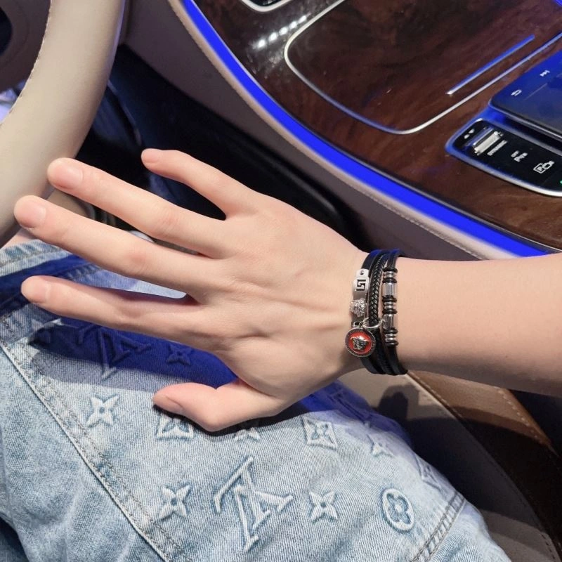 1:1 copy Versace Bracelets