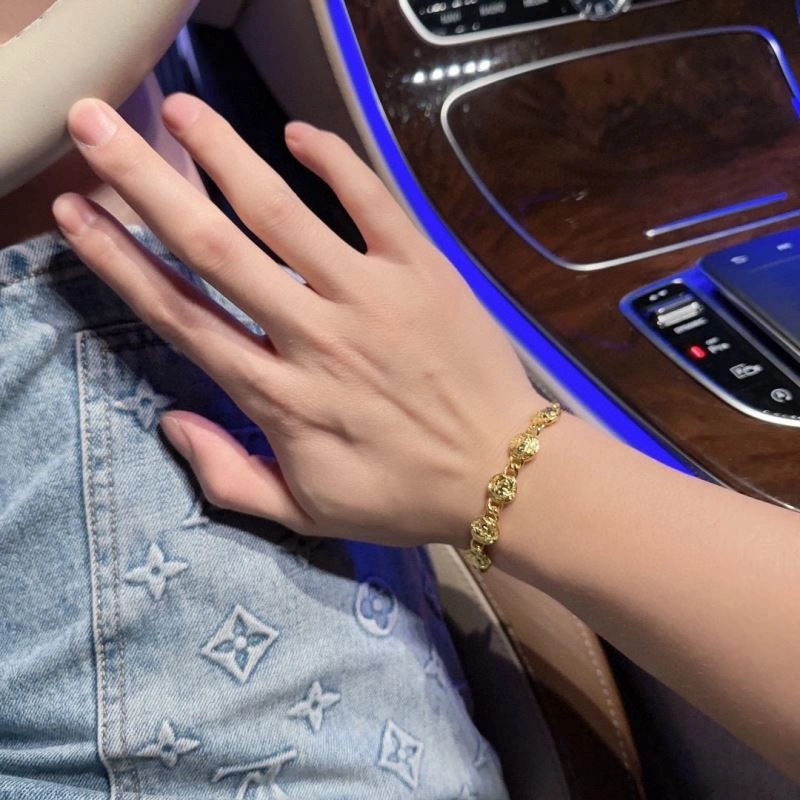 Accurate model Versace Bracelets