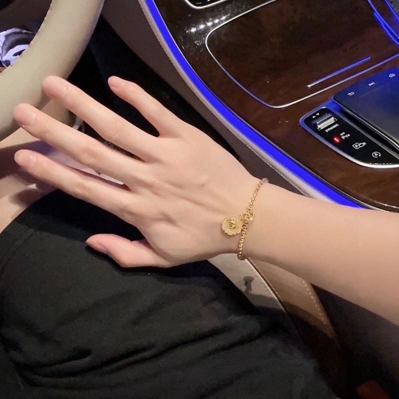 Perfect replica Versace Bracelets