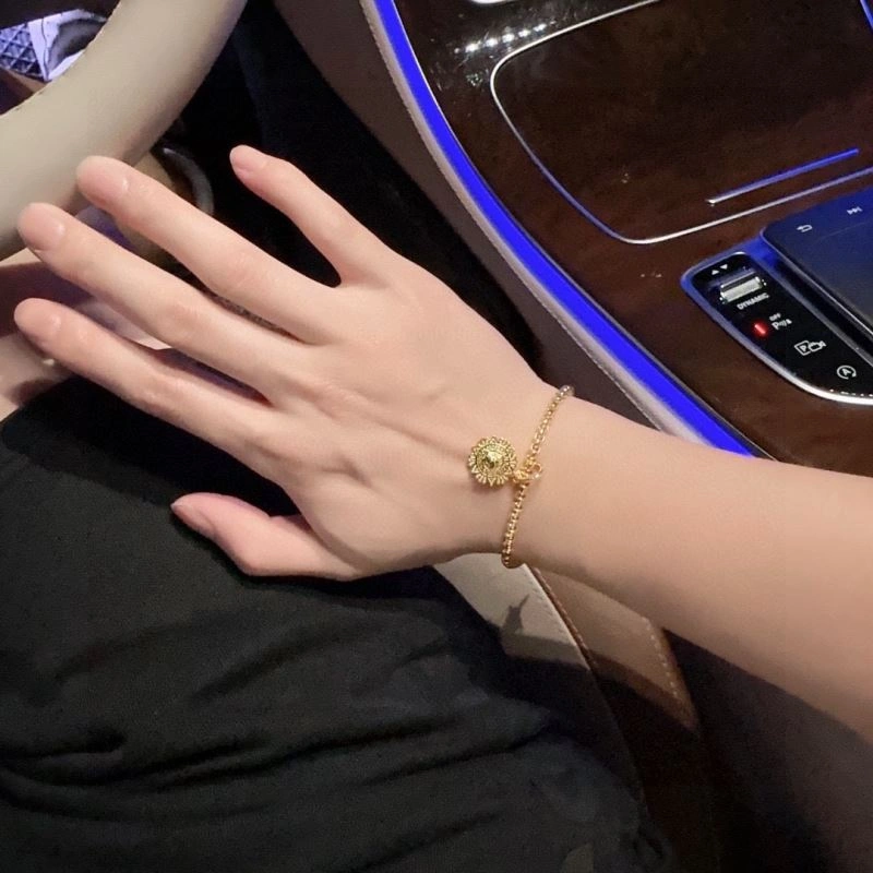 Perfect replica Versace Bracelets