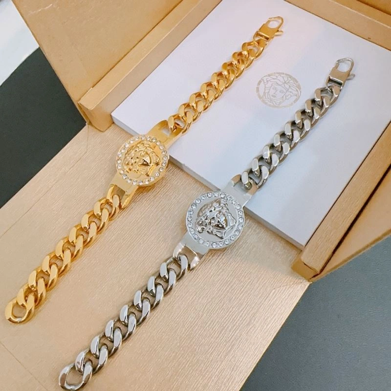 Low-cost Versace Bracelets