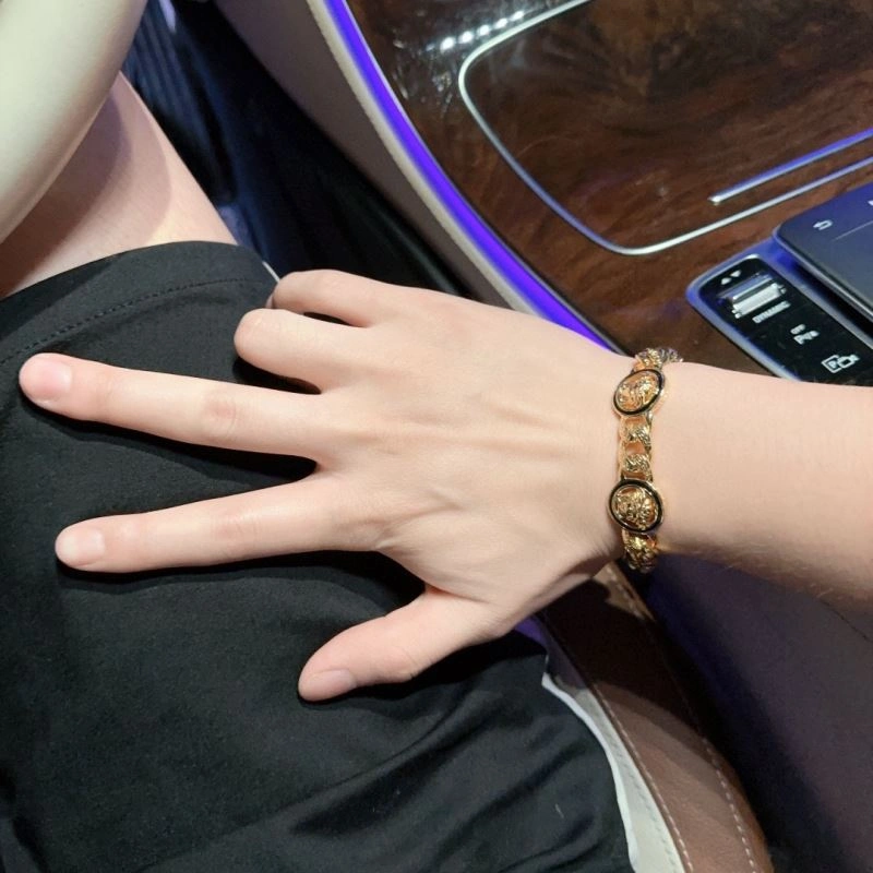 Precise copy Versace Bracelets