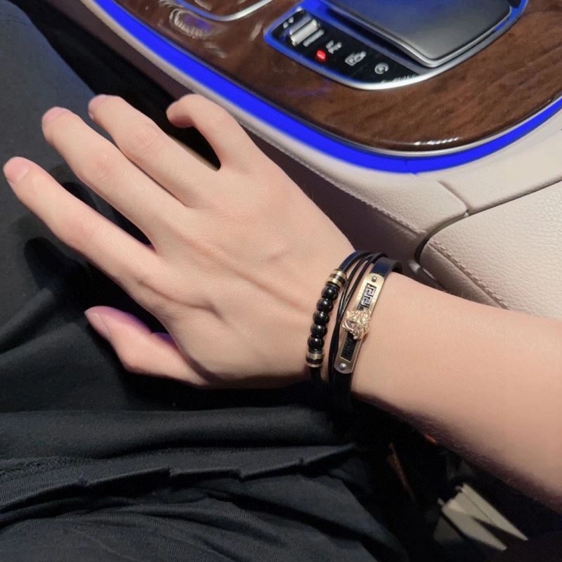 1:1 copy Versace Bracelets