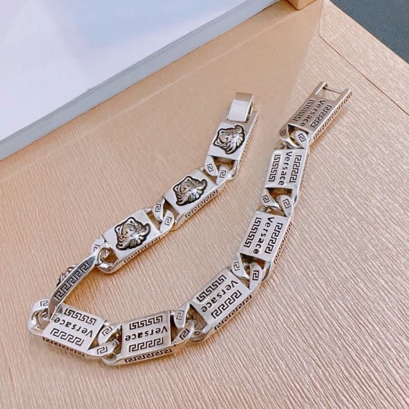 Exact replica Versace Bracelets
