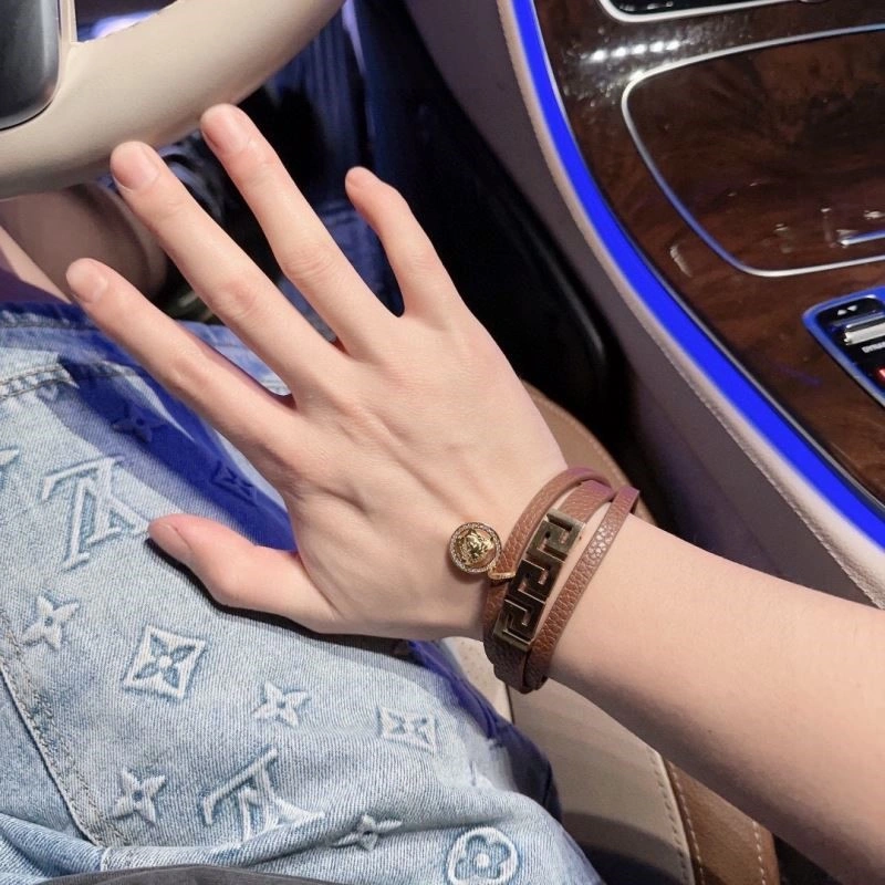 Economical Versace Bracelets