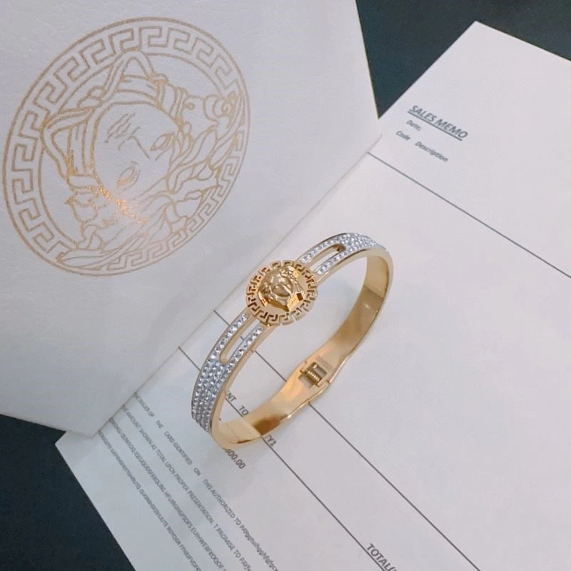 Precise copy Versace Bracelets