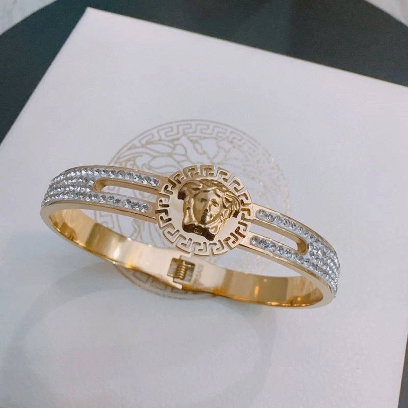 Precise copy Versace Bracelets