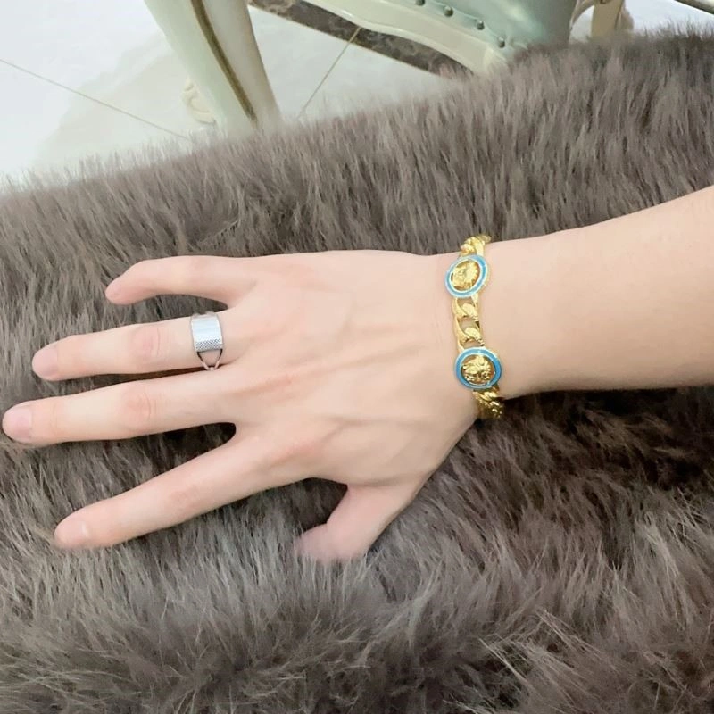 Precise copy Versace Bracelets