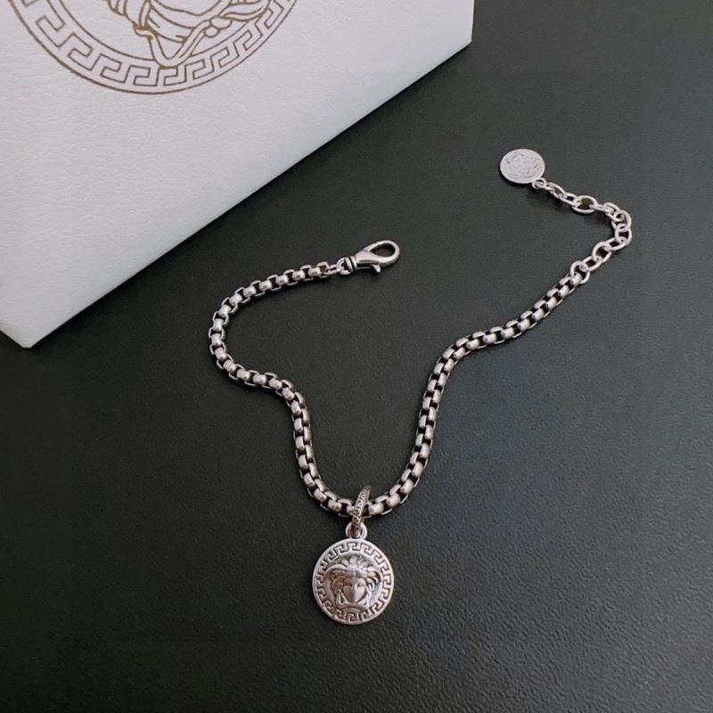 1:1 copy Versace Bracelets