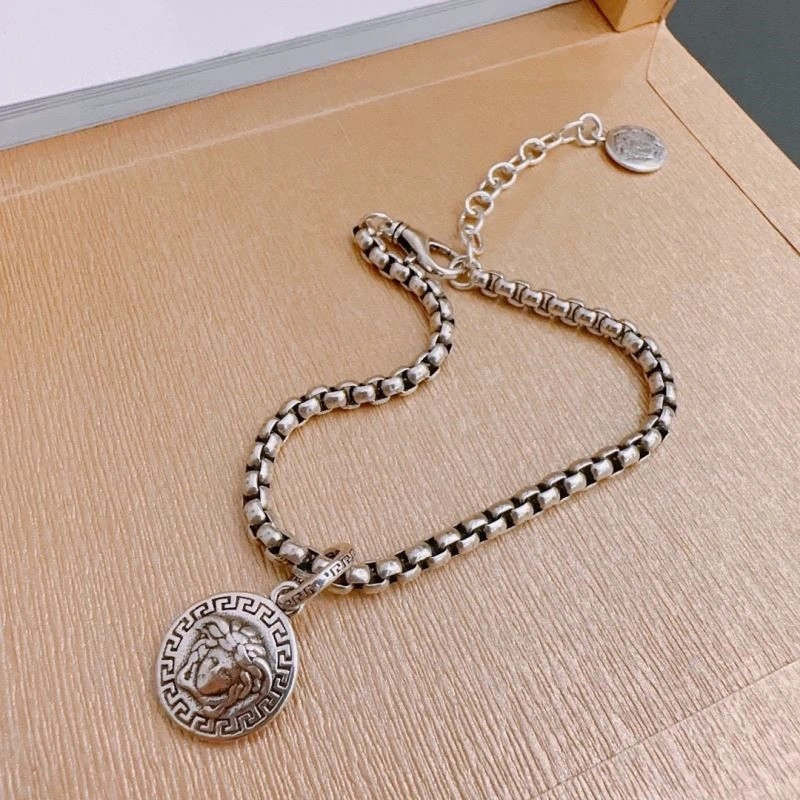 1:1 copy Versace Bracelets