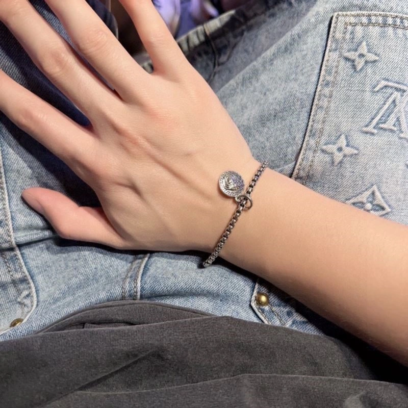 1:1 copy Versace Bracelets