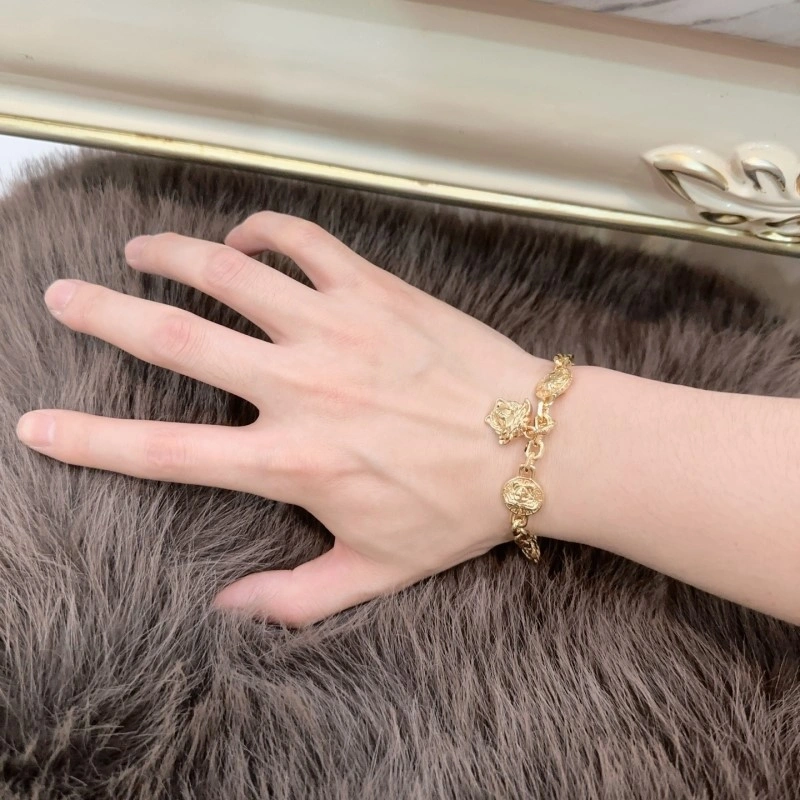 1:1 copy Versace Bracelets