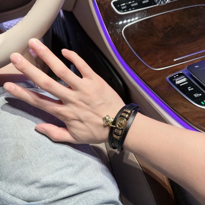 Accurate model Versace Bracelets