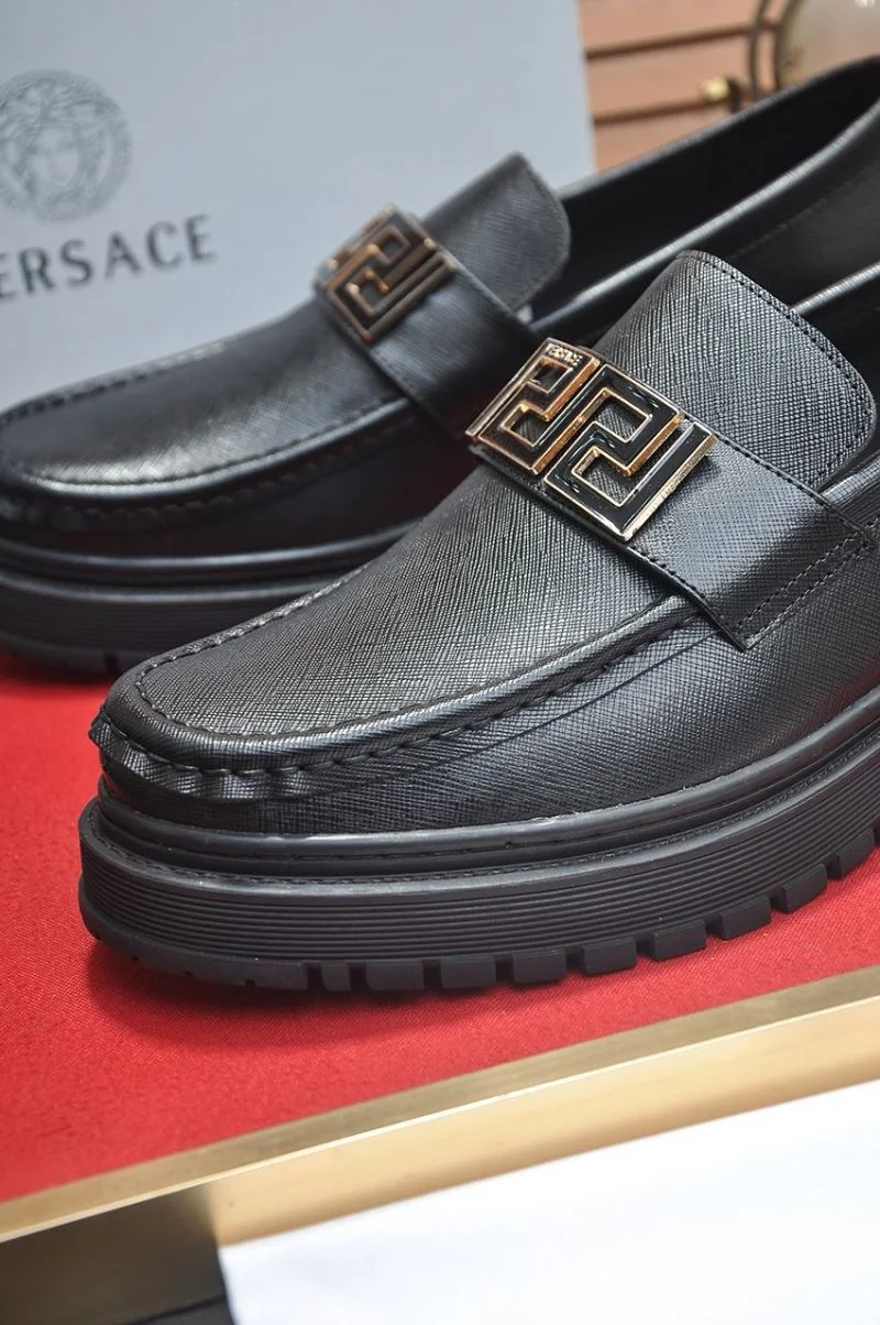 Accurate model Versace Business Shoes