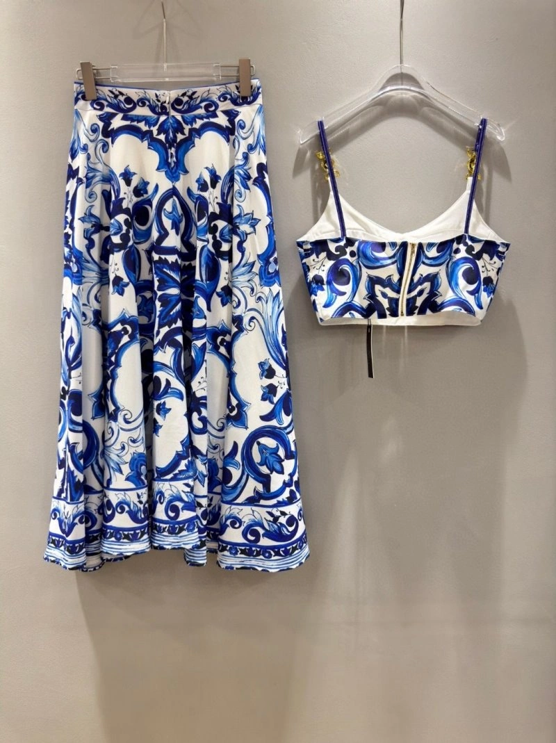 Top match Versace Dress Suits