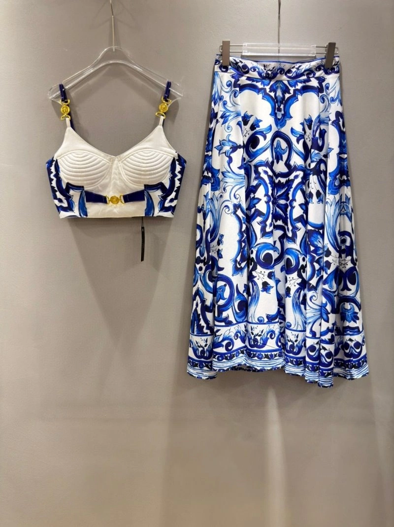 Top match Versace Dress Suits