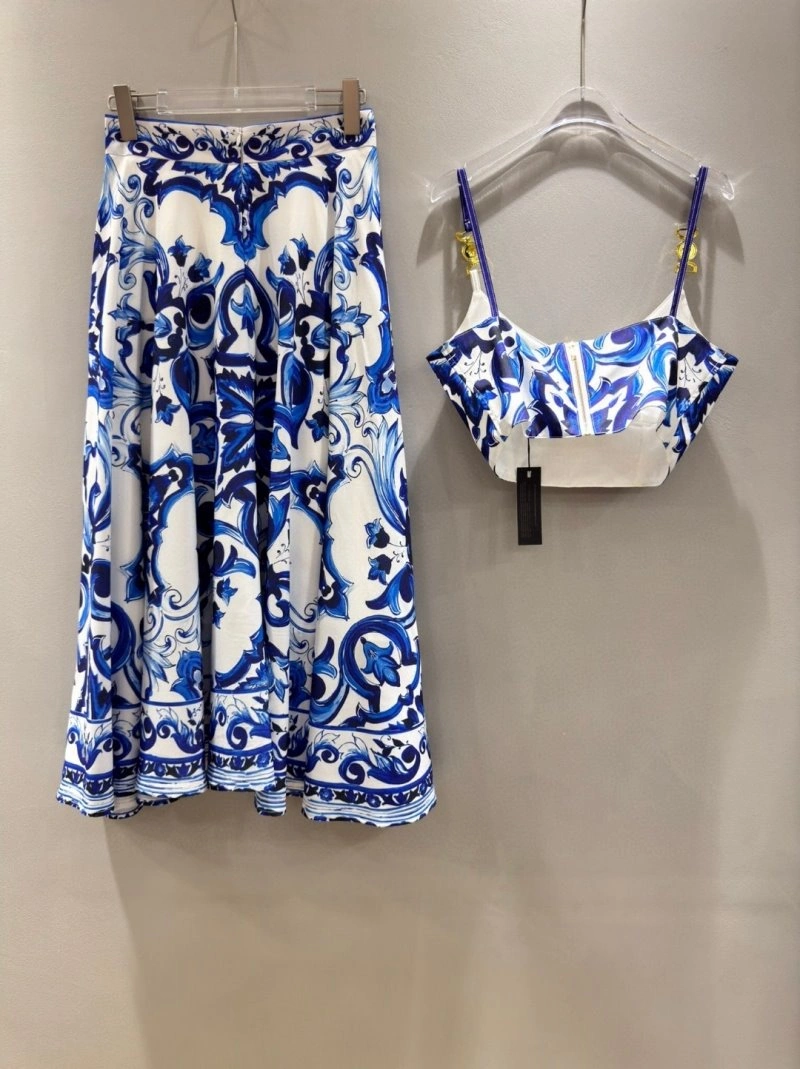 Top match Versace Dress Suits