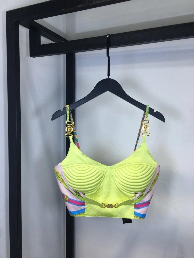 Low-cost Versace Dress Suits