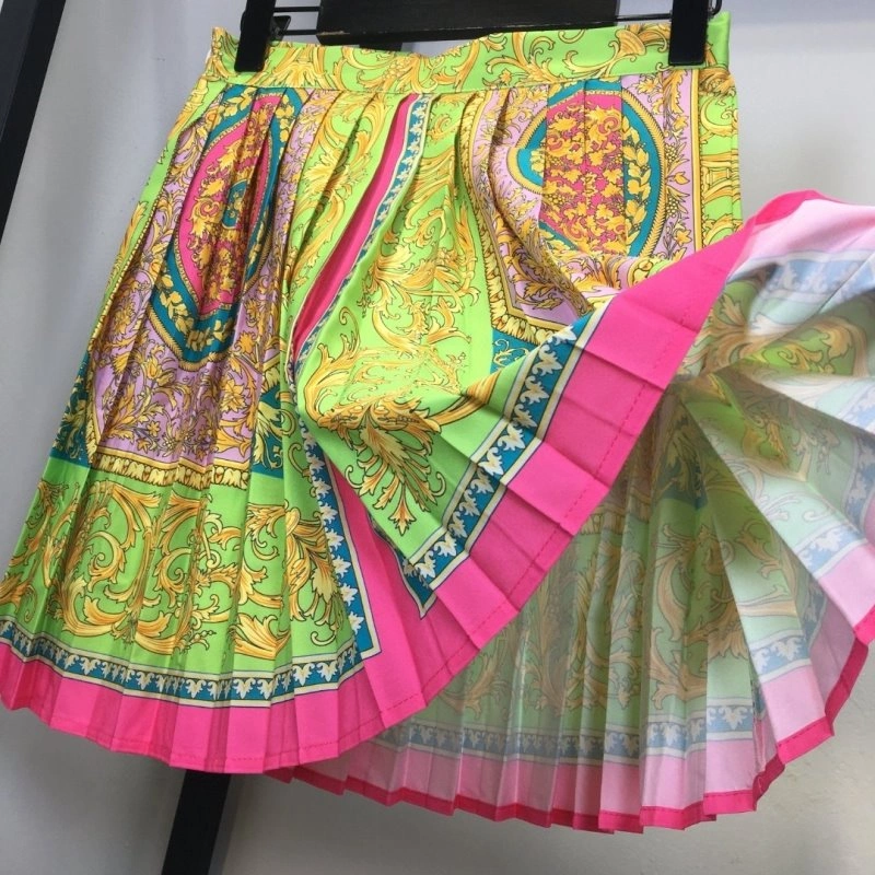 Low-cost Versace Dress Suits