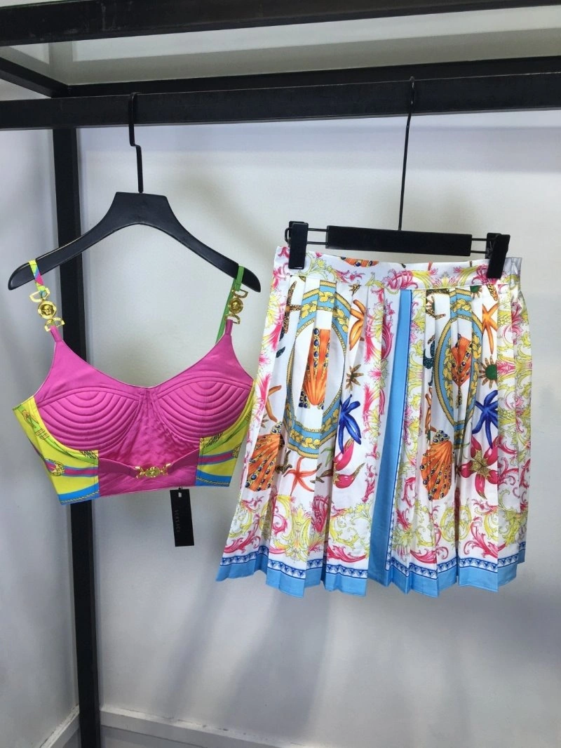 Top match Versace Dress Suits