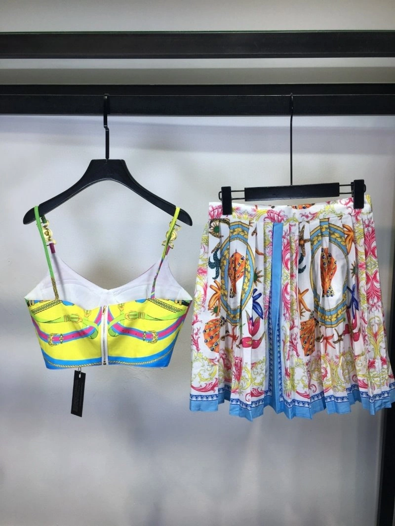 Top match Versace Dress Suits