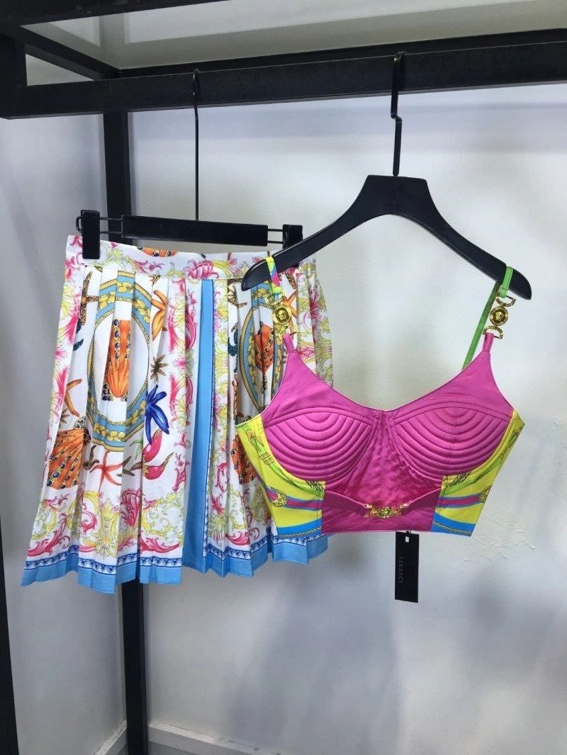 Top match Versace Dress Suits