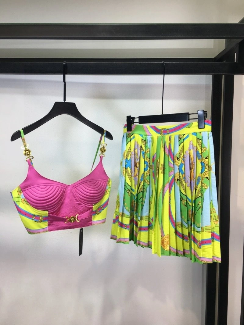 Top match Versace Dress Suits