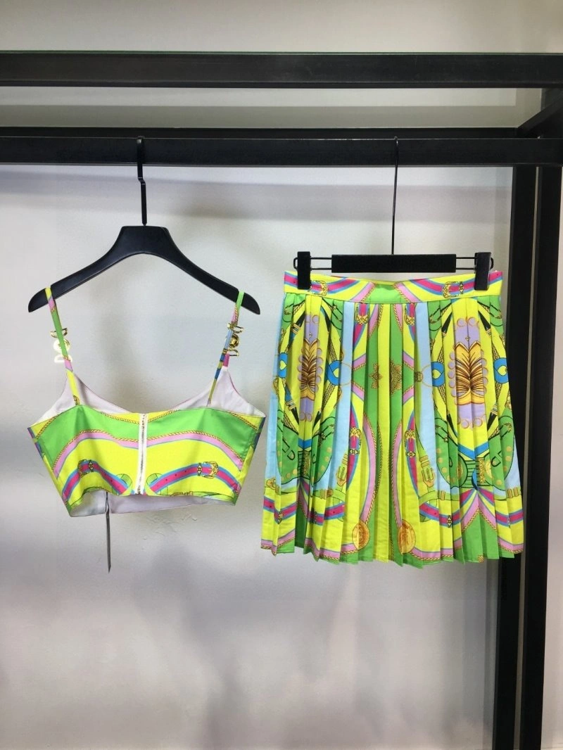 Top match Versace Dress Suits