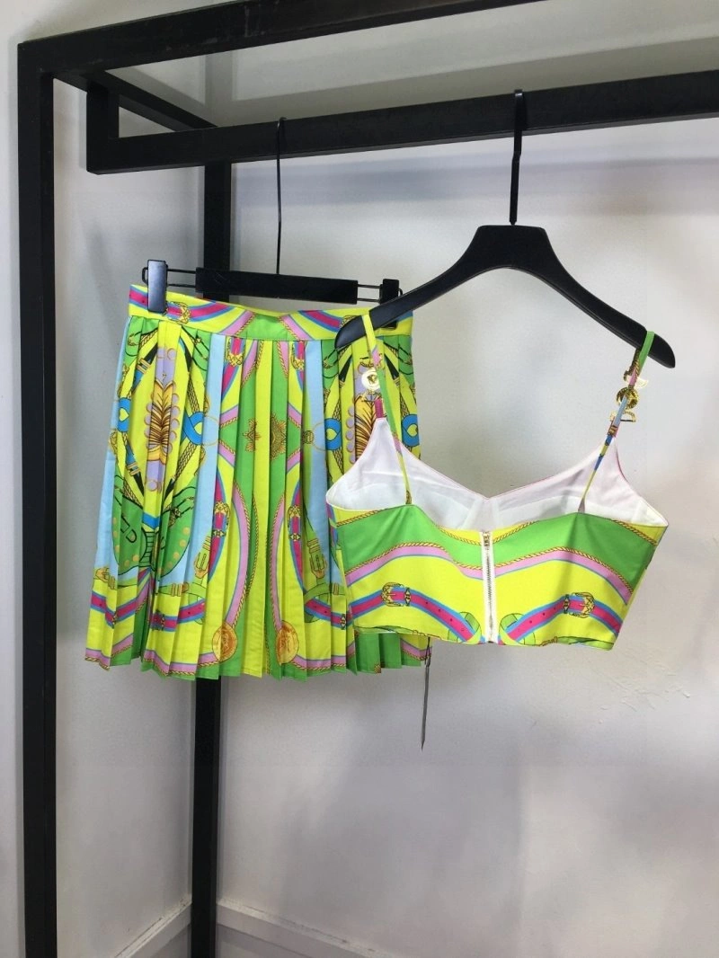 Top match Versace Dress Suits