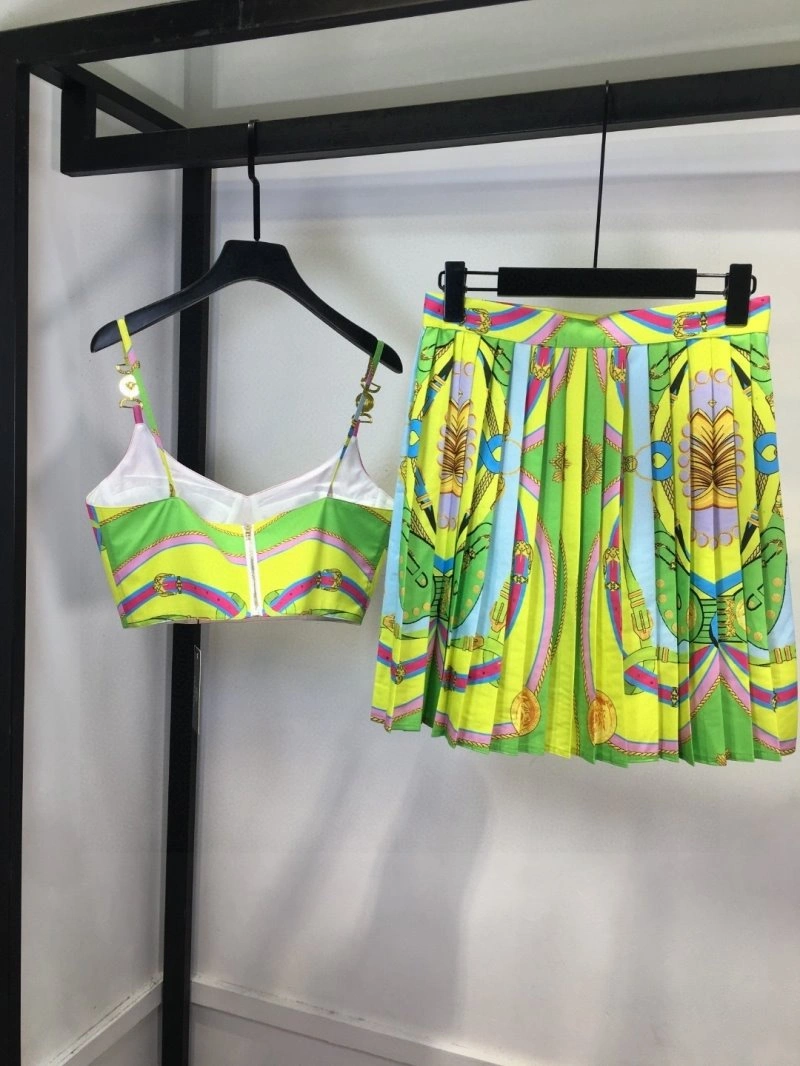 Top match Versace Dress Suits