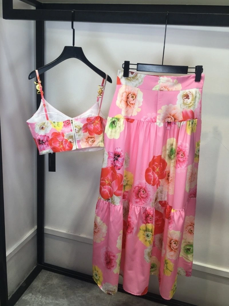 Top mirror Versace Dress Suits