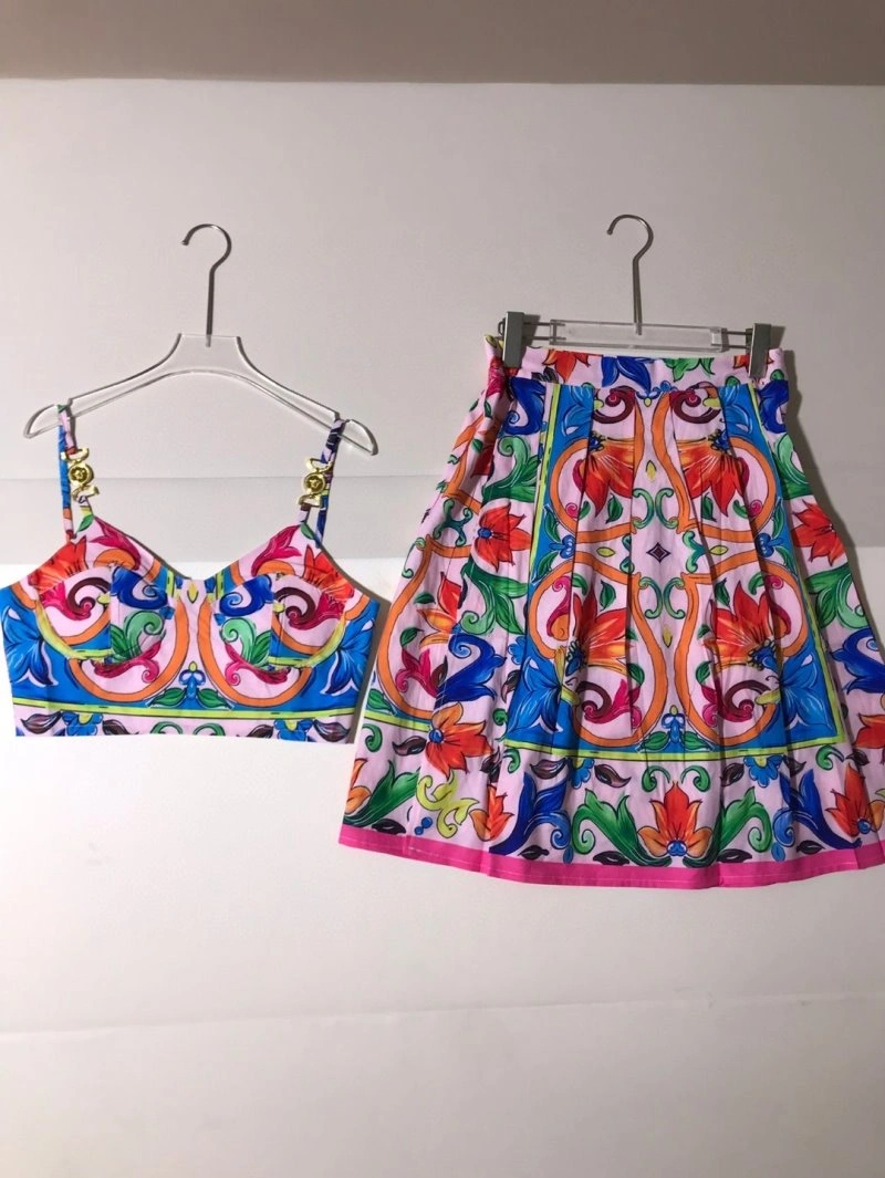 Top mirror Versace Dress Suits