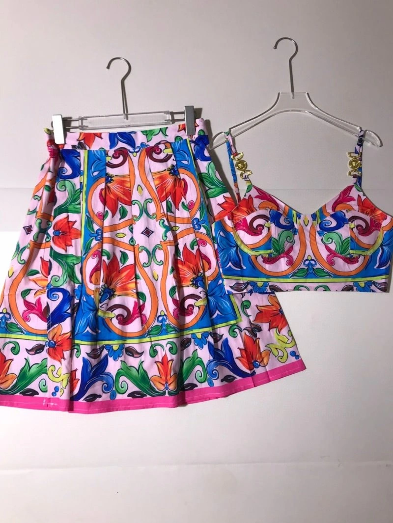Top mirror Versace Dress Suits