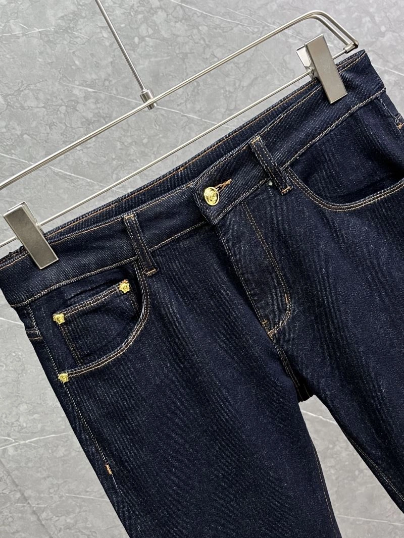 Accurate model Versace Jeans
