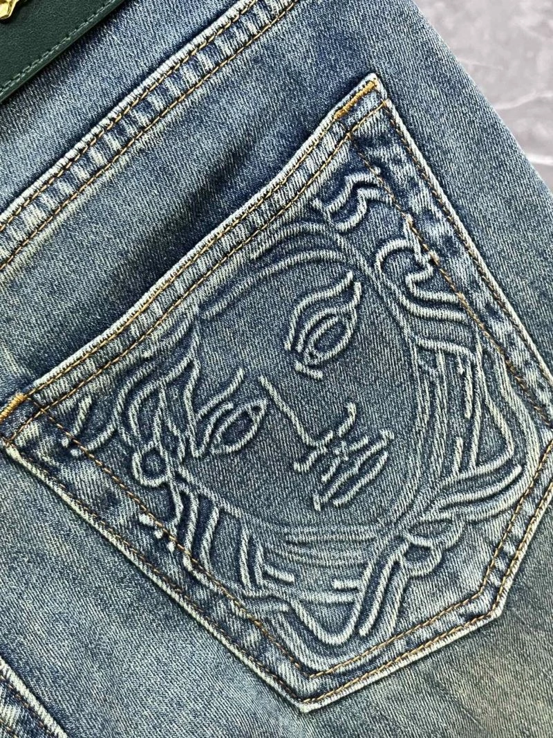Precise copy Versace Jeans