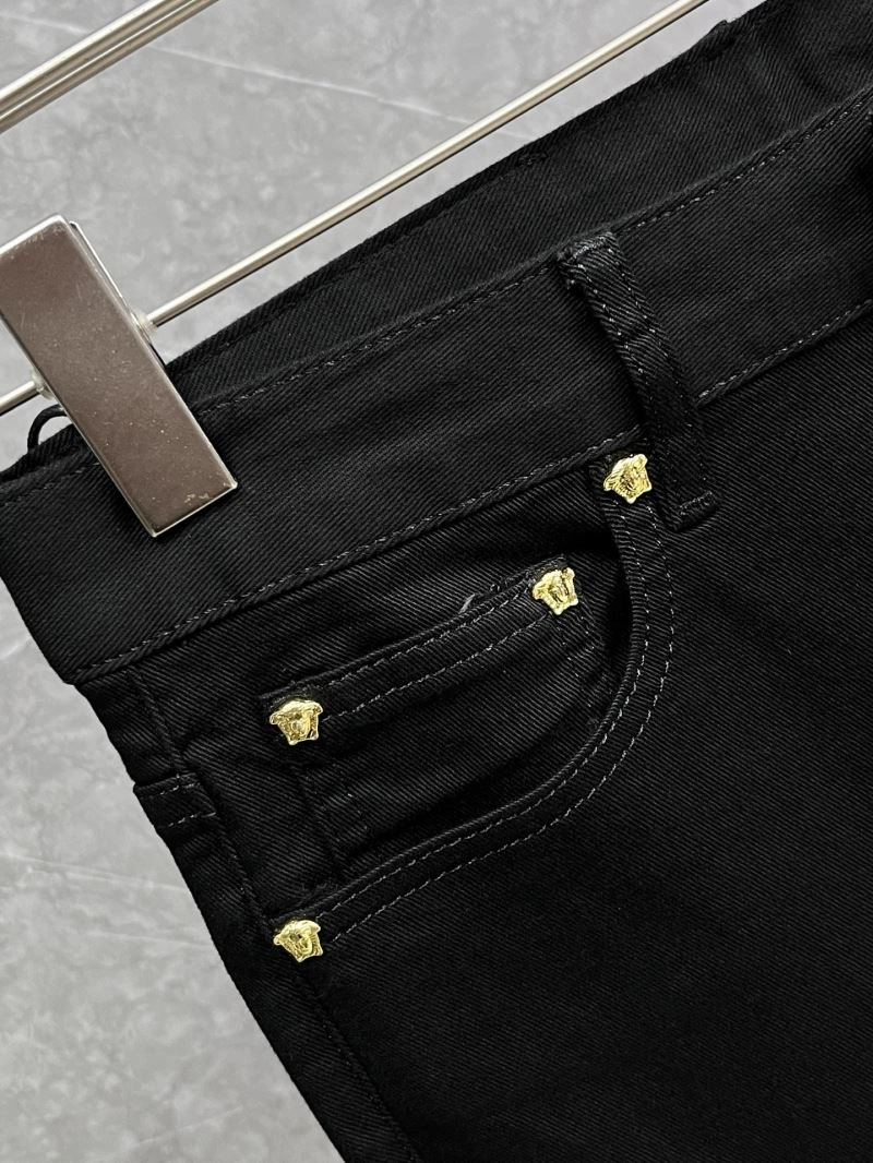 High fidelity Versace Jeans