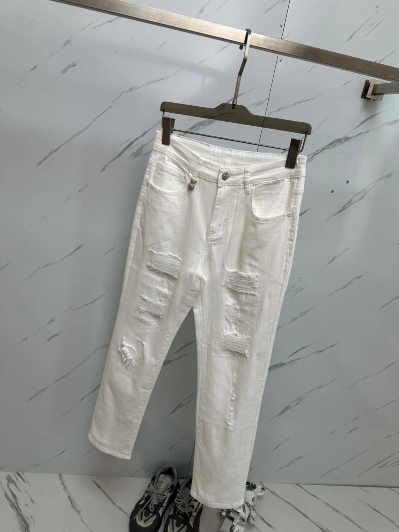 High fidelity Versace Jeans
