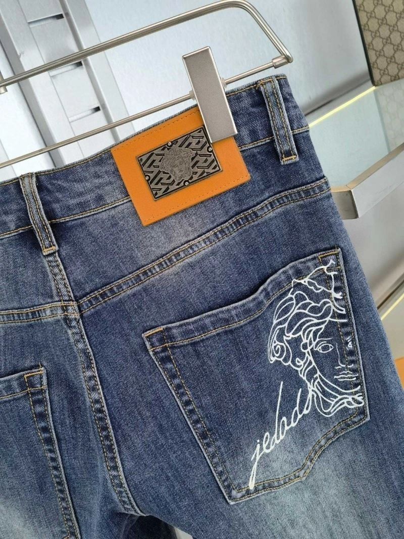 High fidelity Versace Jeans